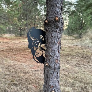 Peek-a-boo Bigfoot Metal Sign - Sasquatch Tree or Post Mountable Decor ...