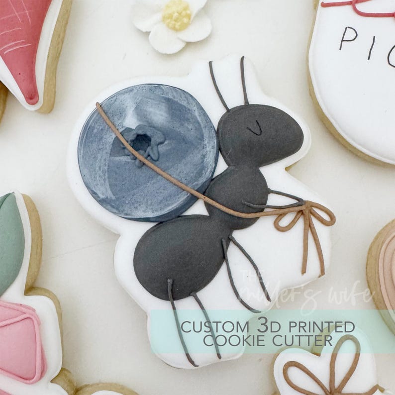 Standing Ant With Blueberry Picnic Cutter - Summer Strawberry Cookie ...