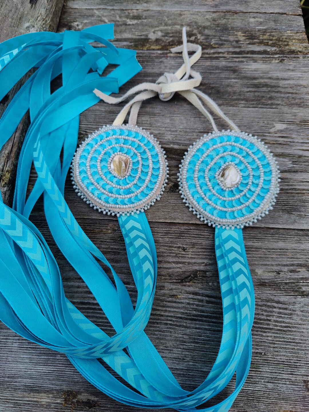 Lazos para el pelo azules con diseño de powwow, caídas laterales, lazos ...