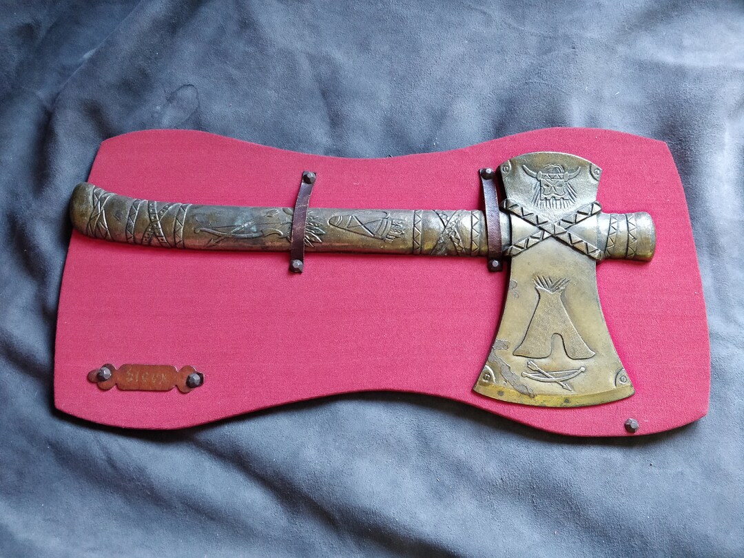 Kitchy Tomahawk Wall Hanging, Very Old ,with Plenty of Patina - Etsy