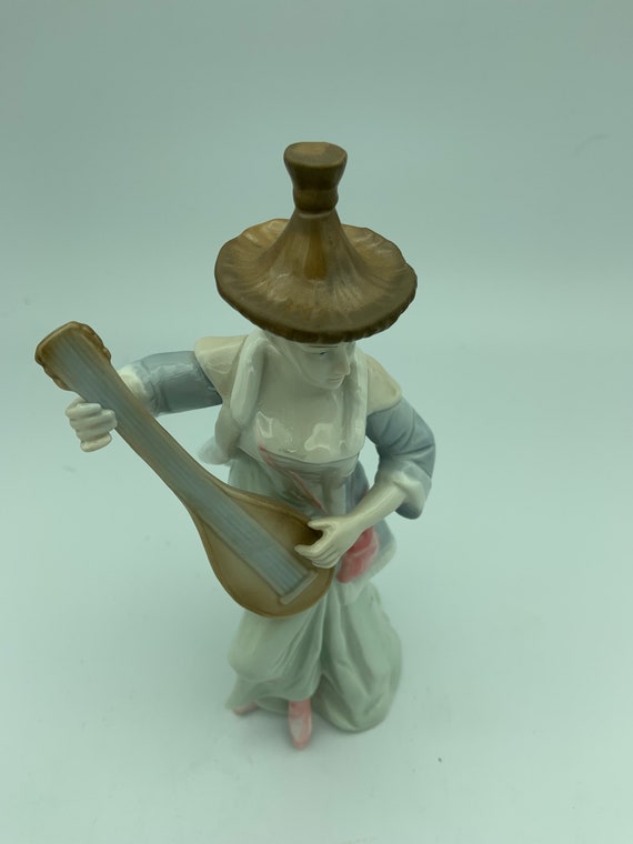 Antique KPM Lady Playing Mandolin Art & Collectibles Figurines & Knick ...