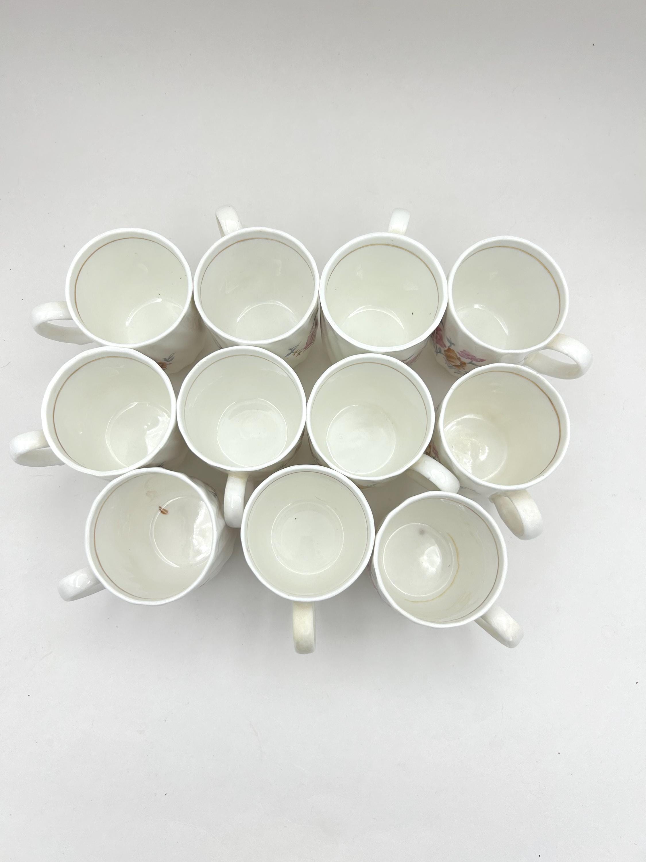 Set of 11 Vintage R.L. Hitkari Potteries Bone China 6oz Swirled ...