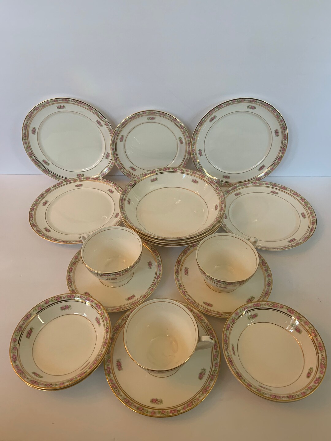 Vintage 19-piece Pope Gosser St. Regis Floral Dinnerware Includes 4 ...