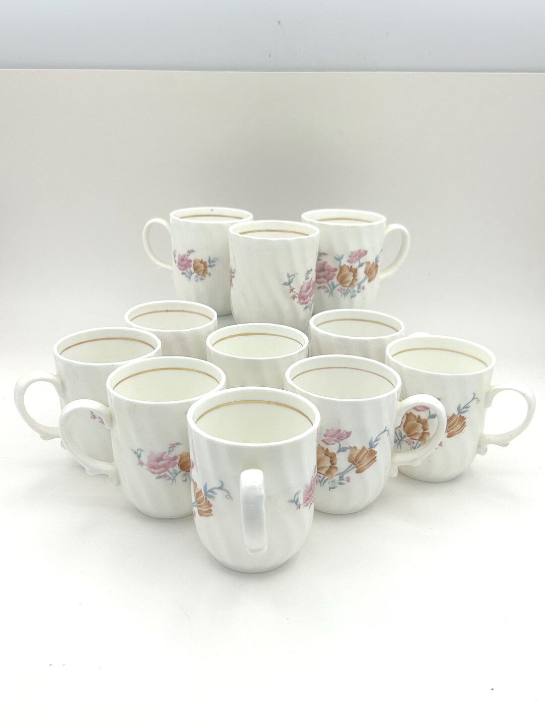 Set of 11 Vintage R.L. Hitkari Potteries Bone China 6oz Swirled ...