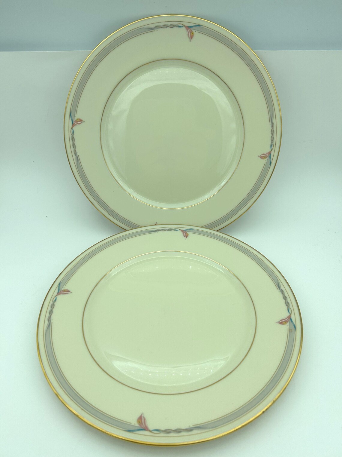 Vintage 9-piece Lenox Gramercy Calla Lily Pattern Dinnerware Set ...