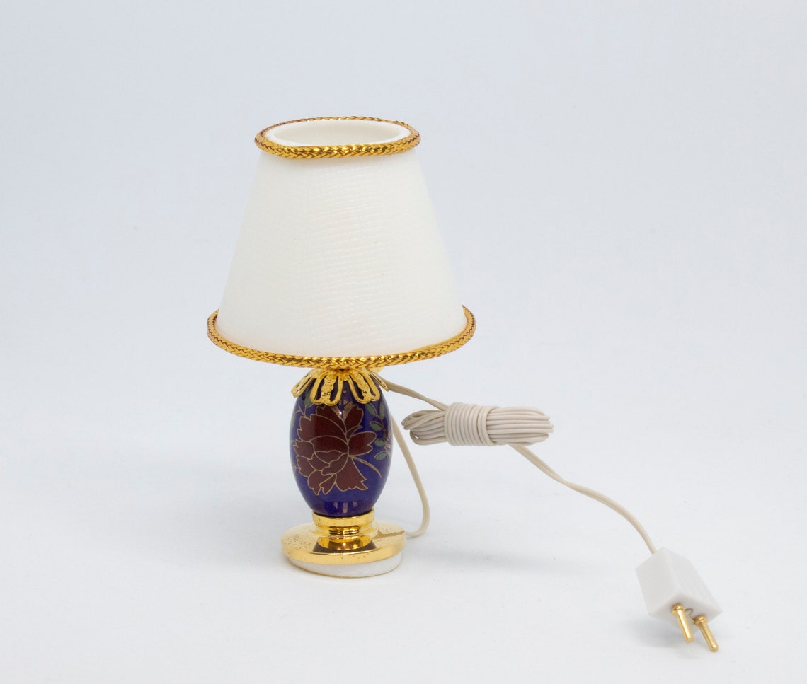 Dollhouse Miniatures 1/12 Scale Ornate Table Lamp Light Fixture Ships ...