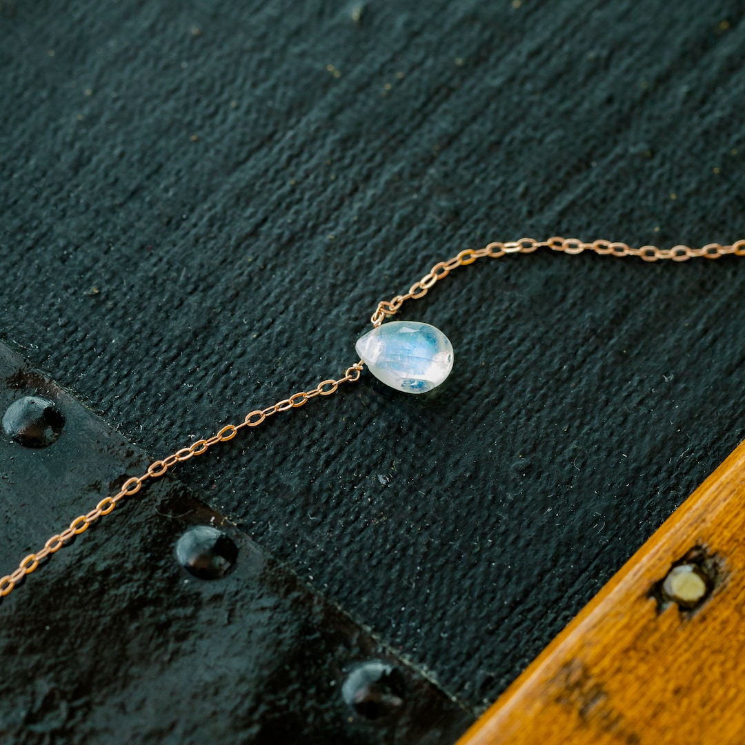 Moonstone Necklace Gold, Flash Moonstone Necklace, Moonstone Crystal ...