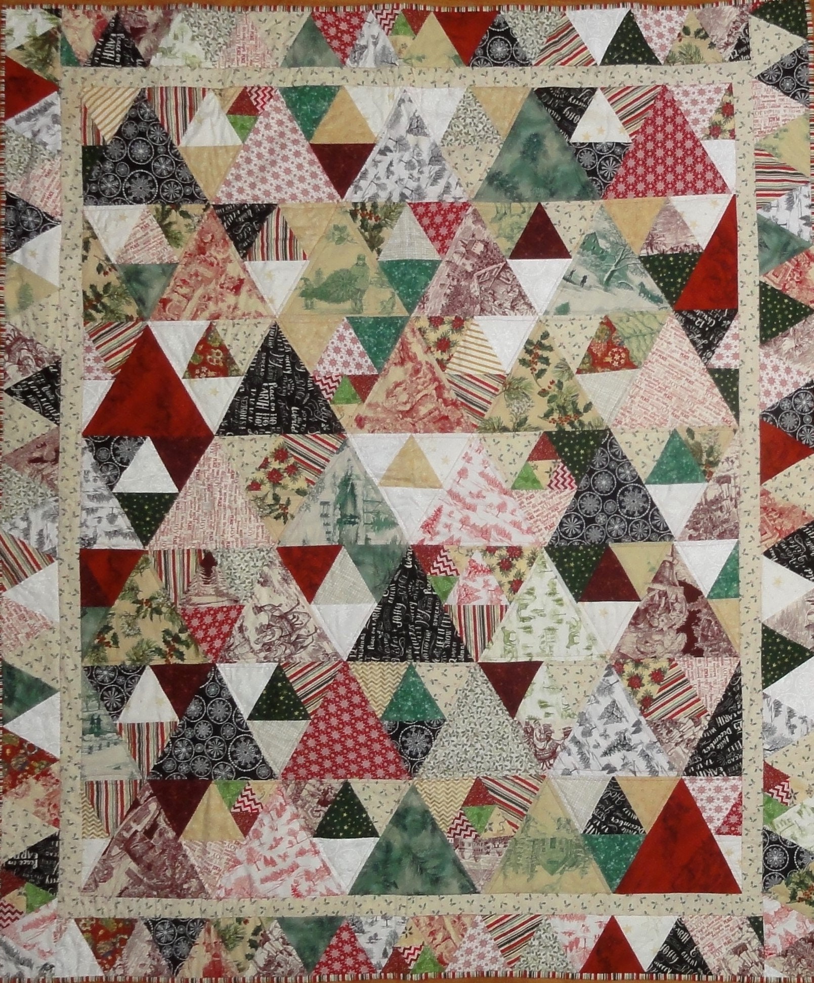 Christmas Triangles Quilt Pattern - Holiday Quilt Pattern - Couch Sized ...