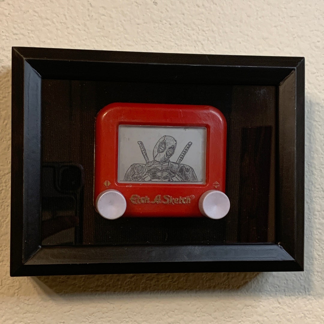 Deadpool Hand Heart Etch a Sketch - Etsy