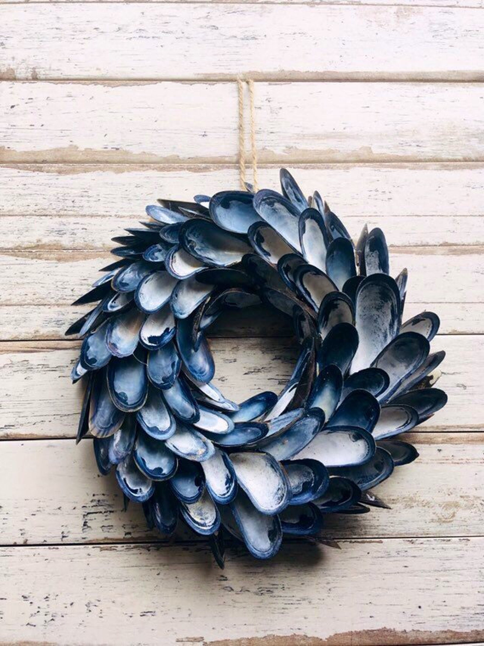 Mussel Wreath, Wreaths Made With Seashells, Wreaths for Beach Homes ...