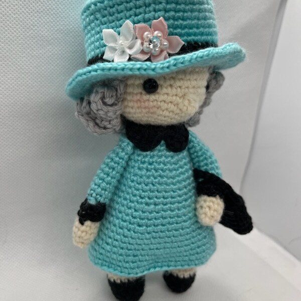 Queen Elizabeth Doll - Etsy