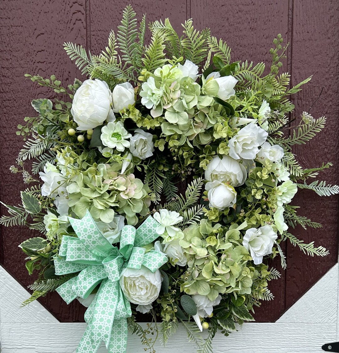 Farmhouse Wreath, Spring & Summer Farmhouse Decor, Monochromatic Decor ...