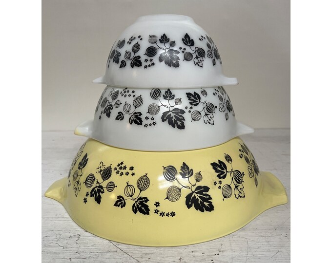 Vintage Pyrex Set of 3 Mixing Bowls 50’s/60’s Gooseberry Pattern - Etsy