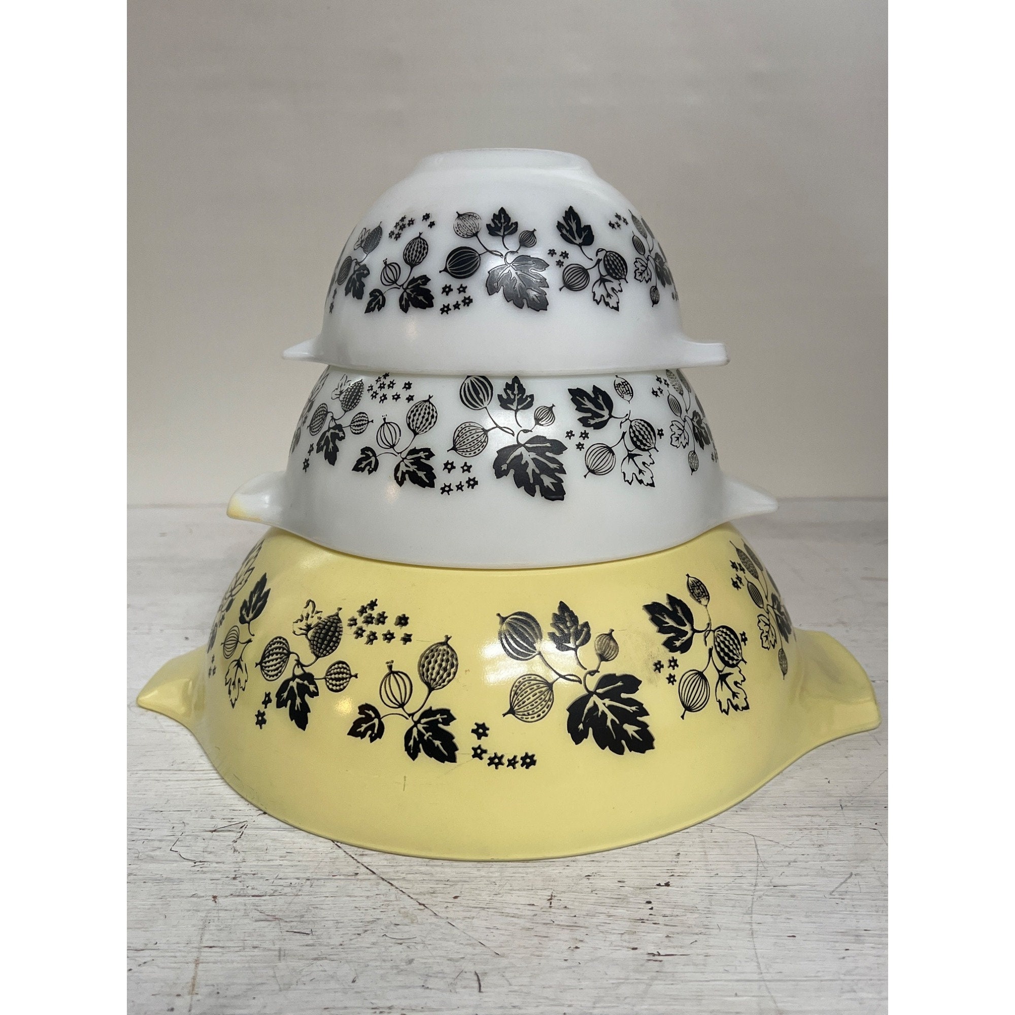 Vintage Pyrex Set of 3 Mixing Bowls 50’s/60’s Gooseberry Pattern - Etsy