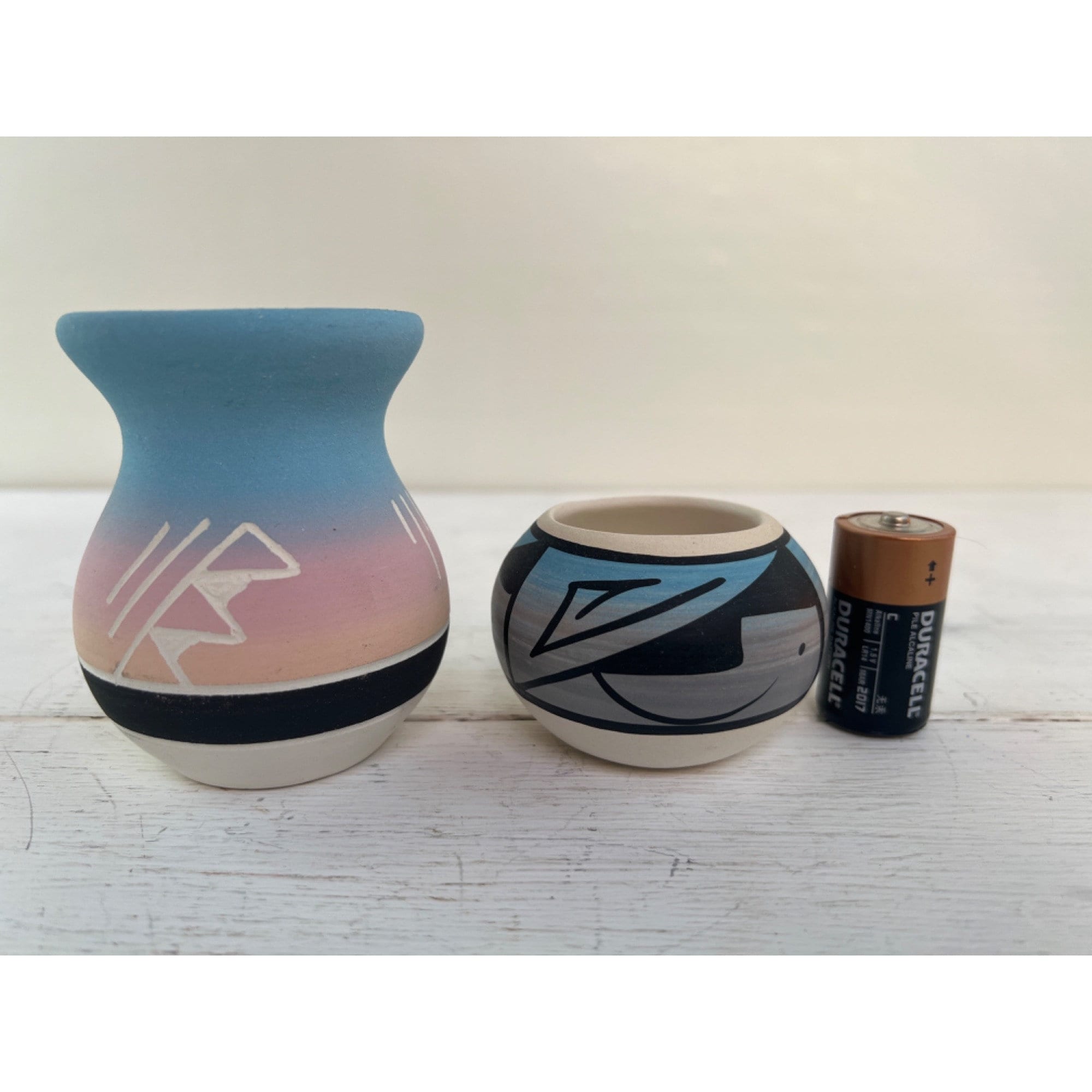 Vintage Pair of Native American Hand Made & Painted Pottery Vase and ...