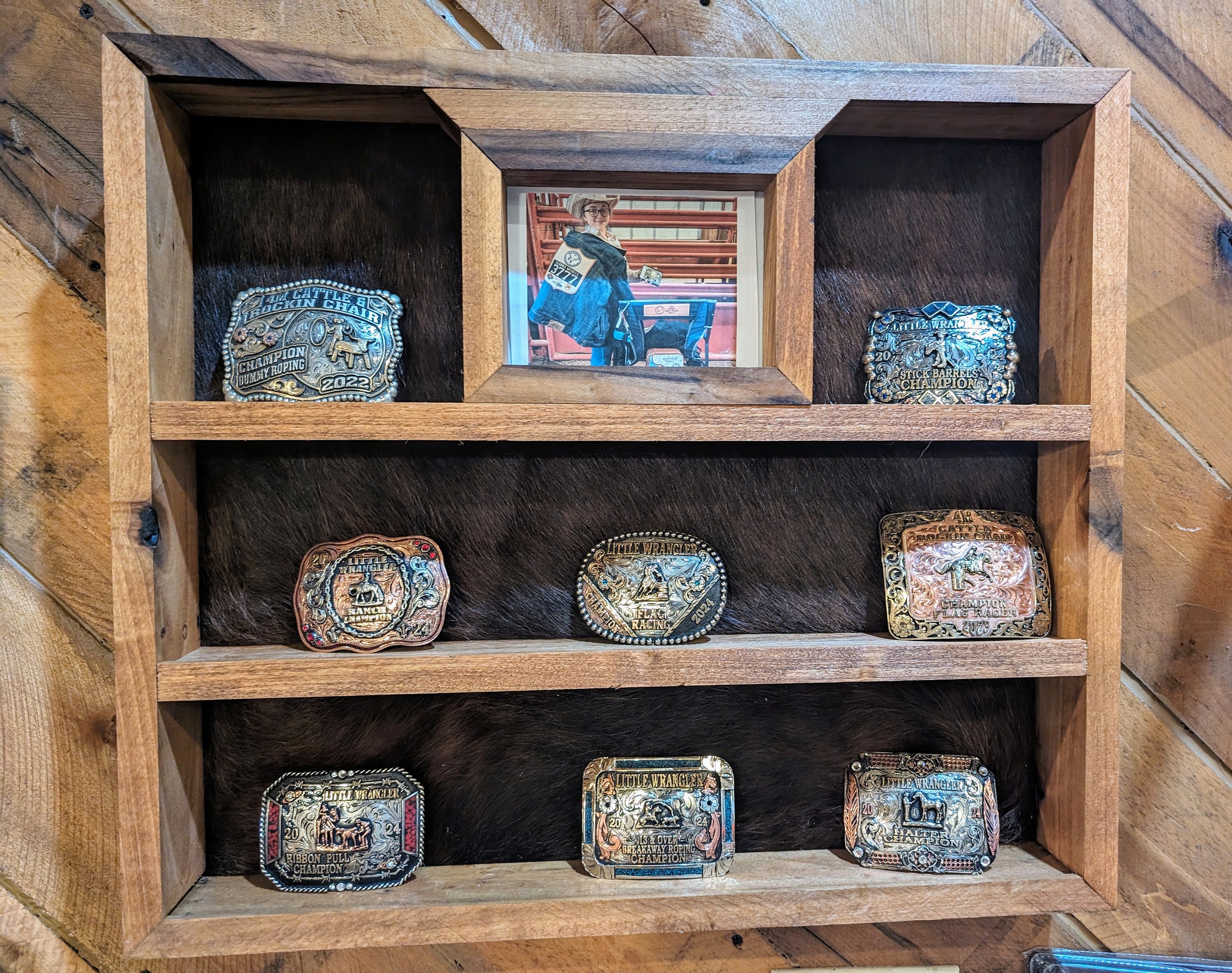 Trophy Buckle Display - Etsy
