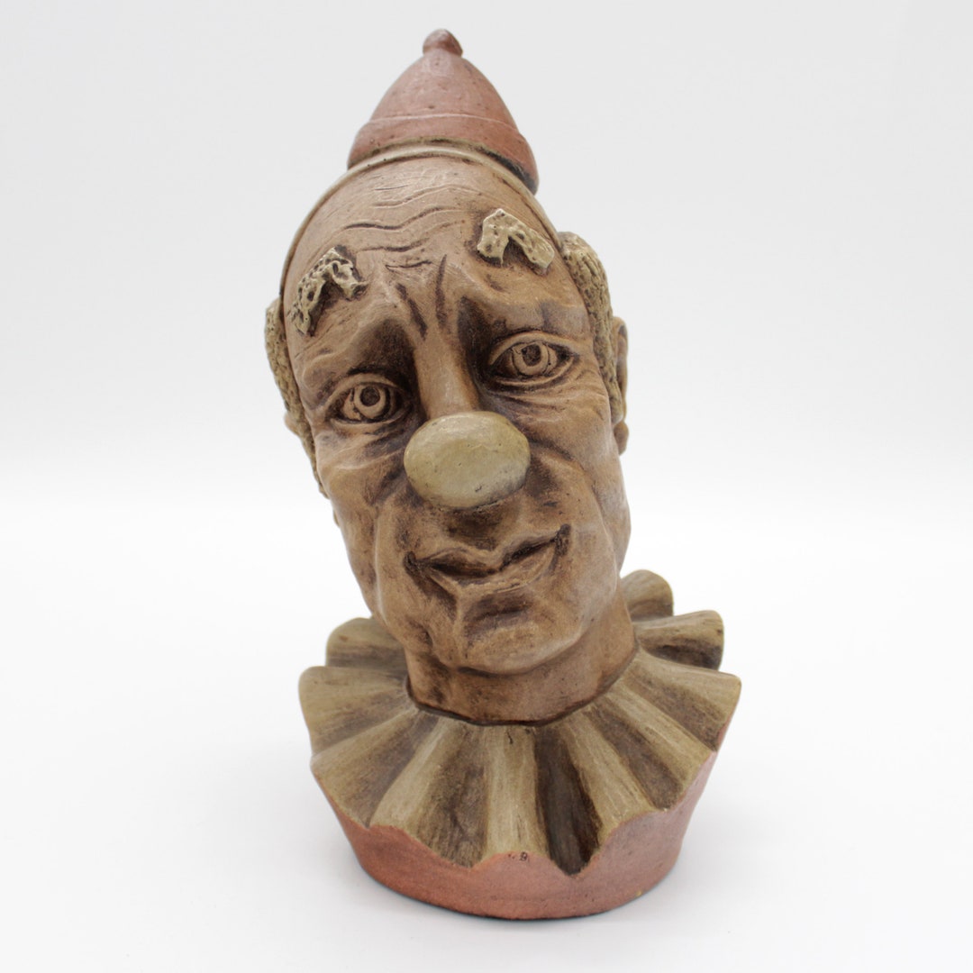 Vintage 1971 Fera Stone 9.5" Clown Statue // Rare 70s Sad Clown Folk ...