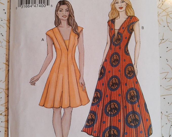 Very Easy Vogue Pattern 9292 ~ Fit and Flare Dress With V Neck All ...