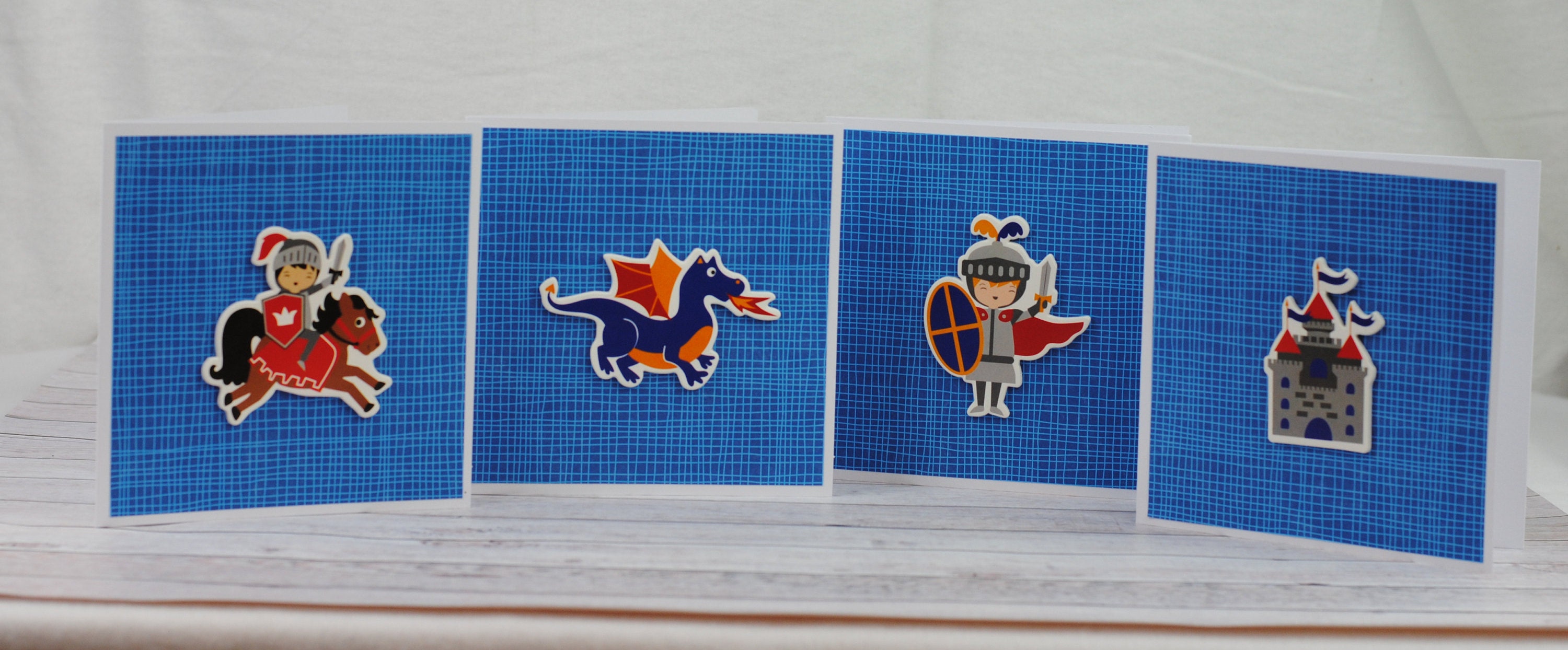 Set of four medieval themed cards with envelopes - Etsy.de