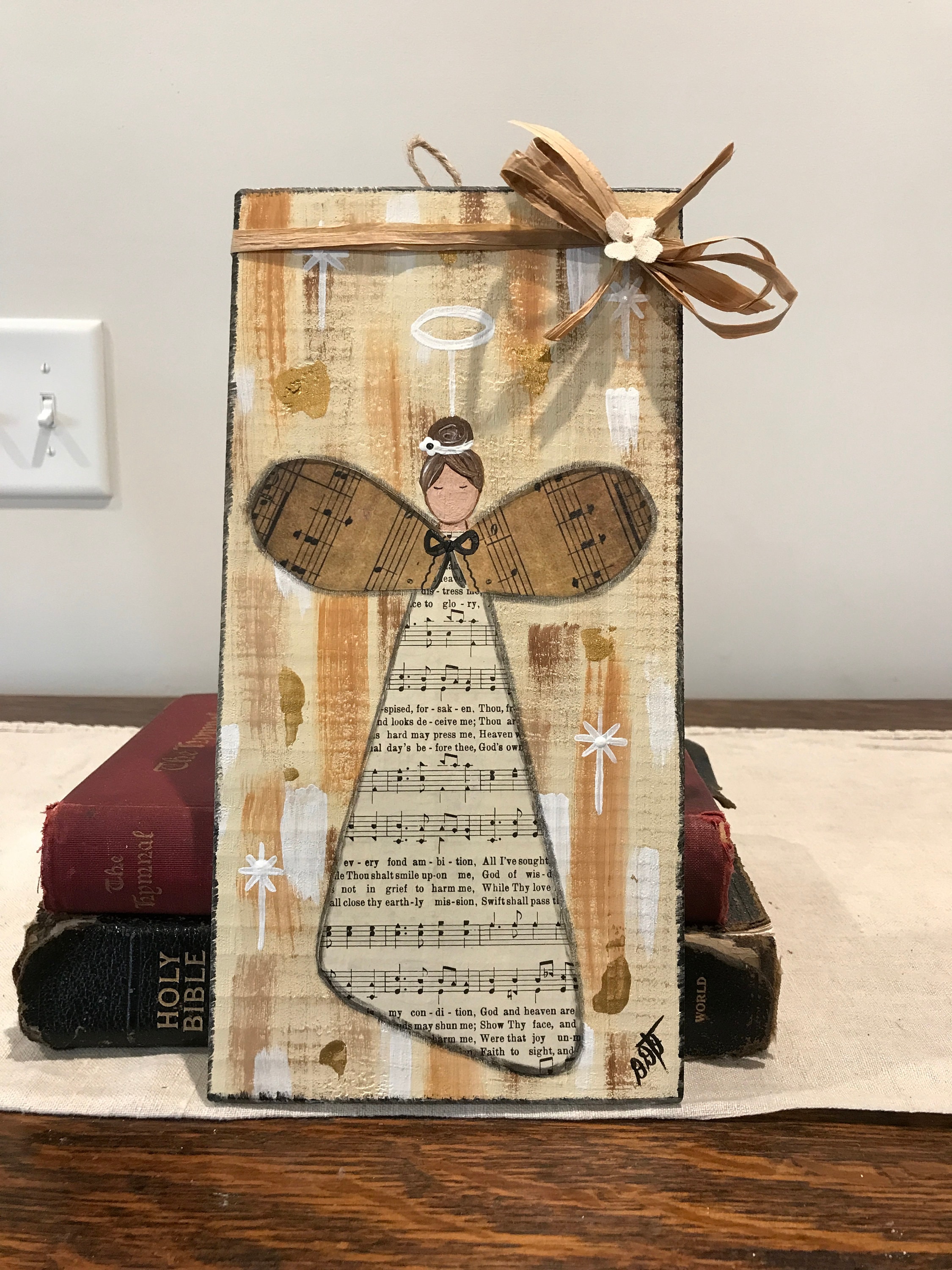 Rustic Angel Art: Salvaged Wood & Hymnal Sheet Decor - Etsy