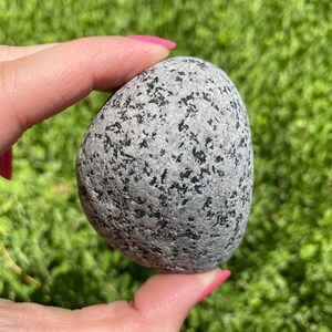 UV Reactive Yooperlite Stone 166g - Etsy