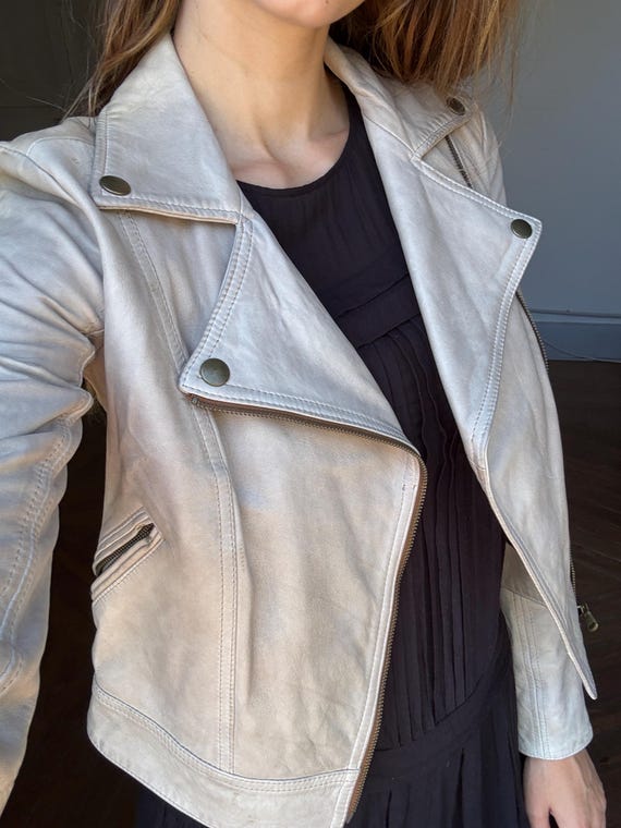 Vintage Guess grey leather jacket, Italian style half… - Gem