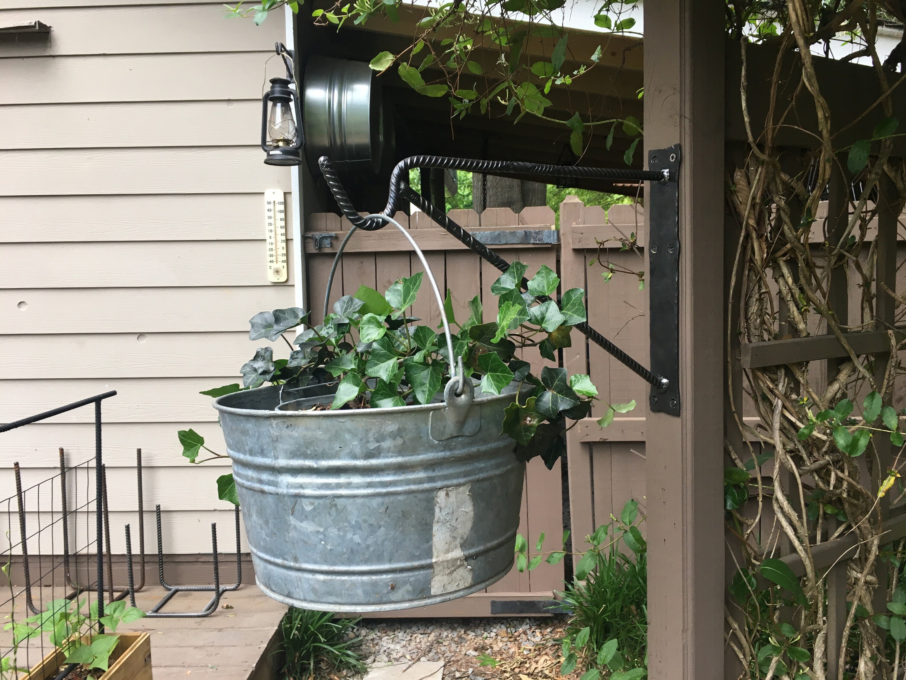 Large Hanging Planter/basket Wall Bracket,welded and Forged Twisted ...