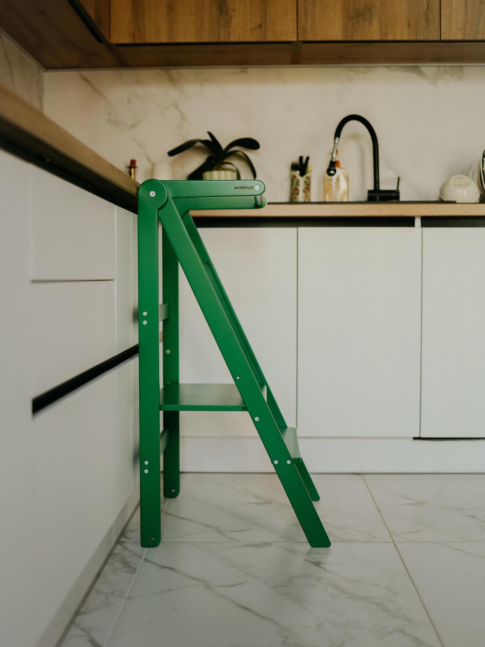 Handmade Adjustable Kitchen Tower LELEKA, RAL 6001 Emerald Green, Super ...