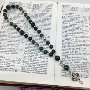 Green Agate, Celtic Knot and Cross Protestant Prayer Beads, Methodist ...