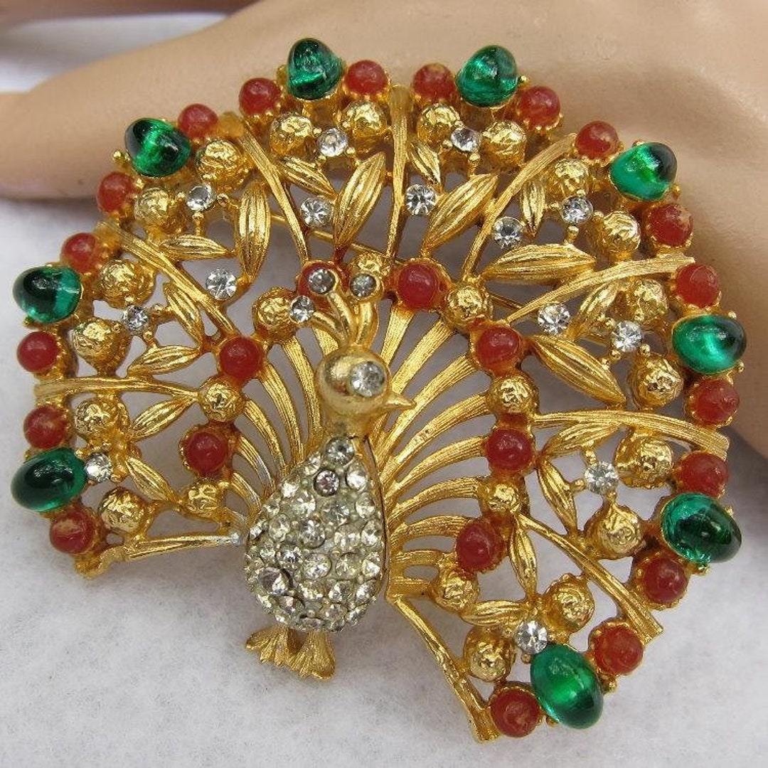 Mid Century Cabochon Peacock Brooch - Etsy
