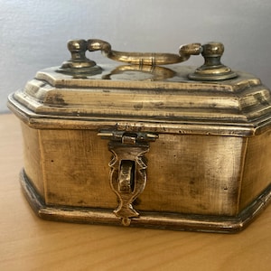 Antique Indian Brass Paan Daan Box, Indian Spice Box, Supari Box, Betel ...