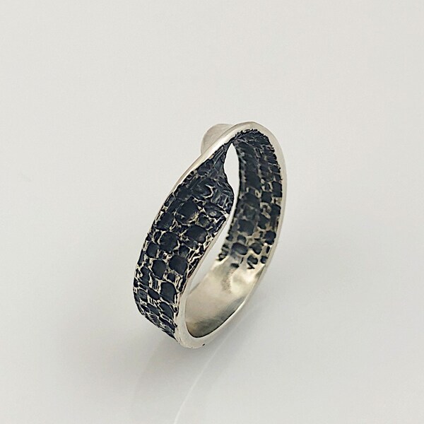 Silver Mobius Ring - Etsy