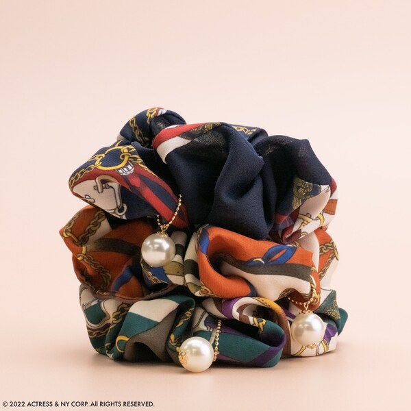 Pearl Scrunchie - Etsy