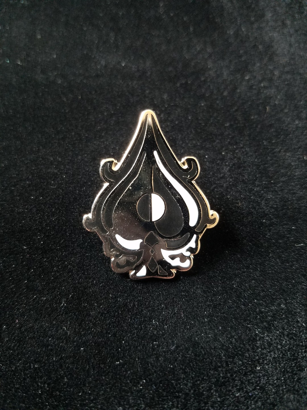Ace of Spades Enamel Pin - Etsy