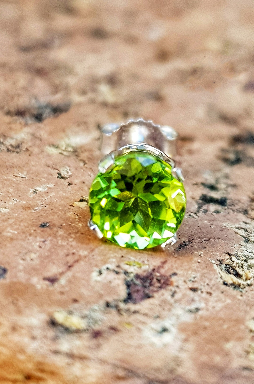 Single Stud Earring. Natural VS Peridot 14K Solid White Gold Stud ...