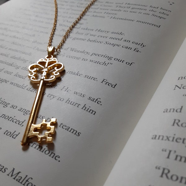 Vintage Key Necklace - Etsy