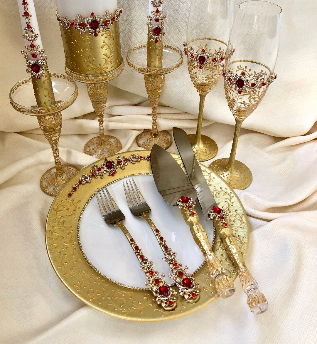 Personalized Red Wedding Glasses Red Cake Server Knife Red Champagne ...