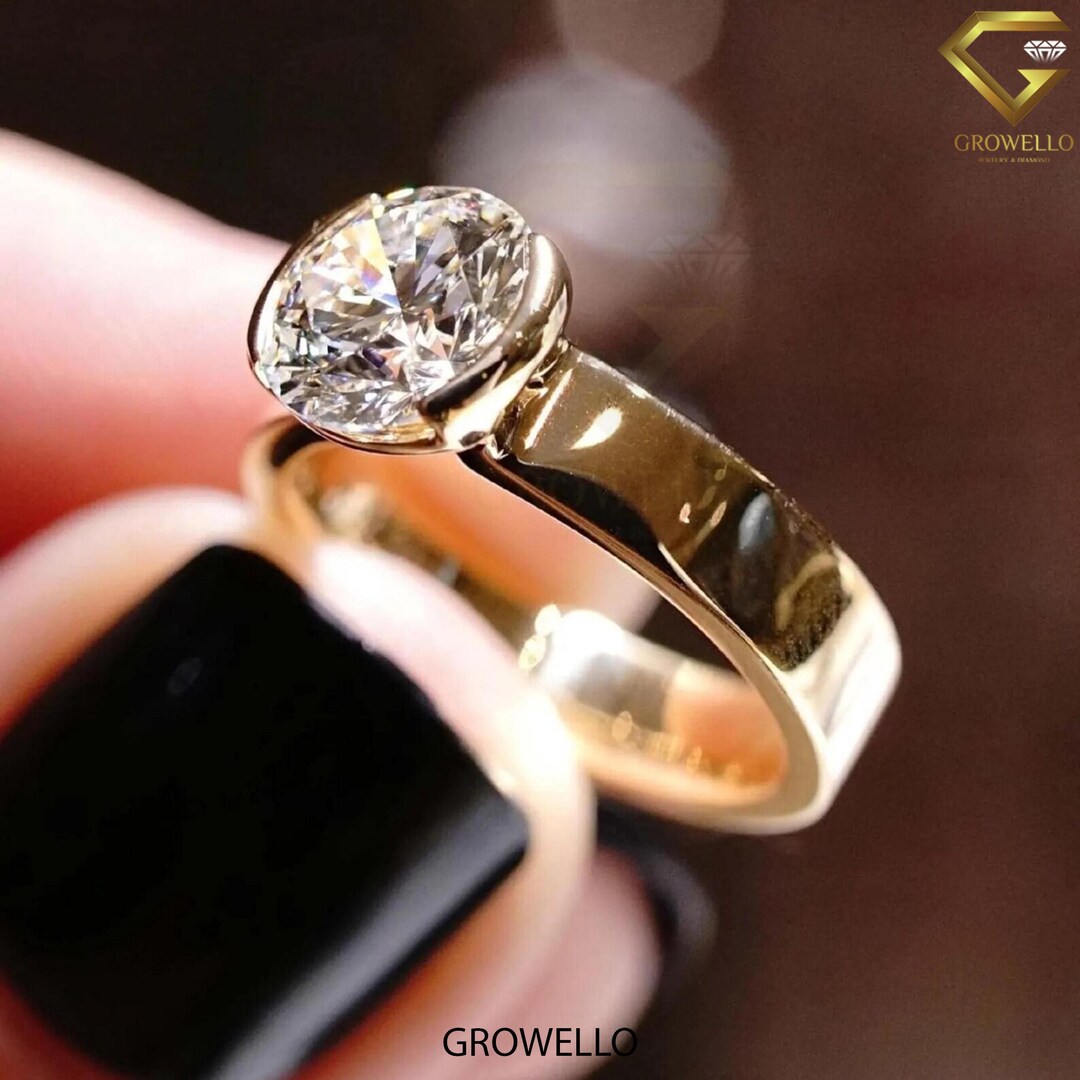 2CT Round Low-profile Bezel-set Engagement Ring – Solid Gold, Lab Grown ...