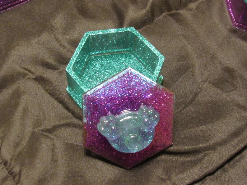 Resin Keepsake Boxes - Etsy