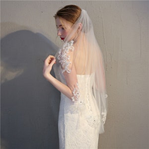 Ivory/white Elegant Bridal Wedding Veil,lace Veil With Comb,with Lace ...