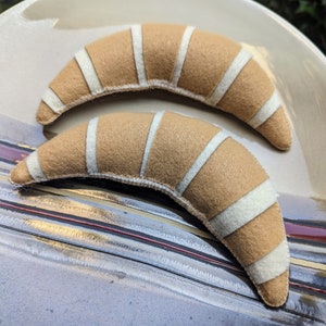 Handmade Felt Croissant | Kids Pretend Play Food - Etsy