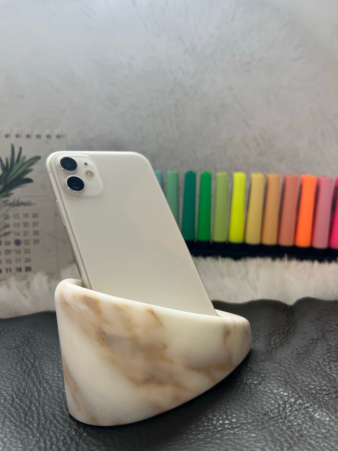 Calacatta Oro Marble Phone Stand, 100% Made in Italy - Etsy