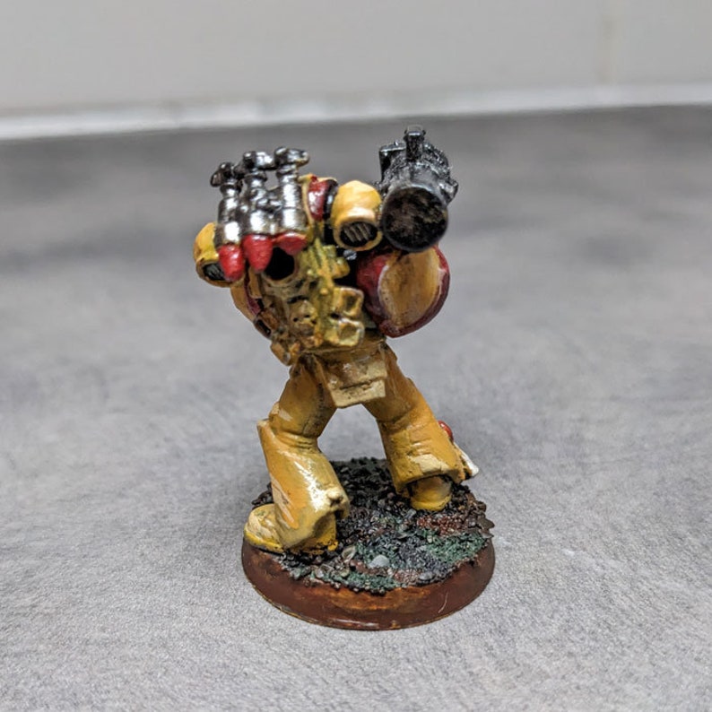 Space Marine Yellow With Rocket Launcher Imperial Fist Warhammer 40000 ...