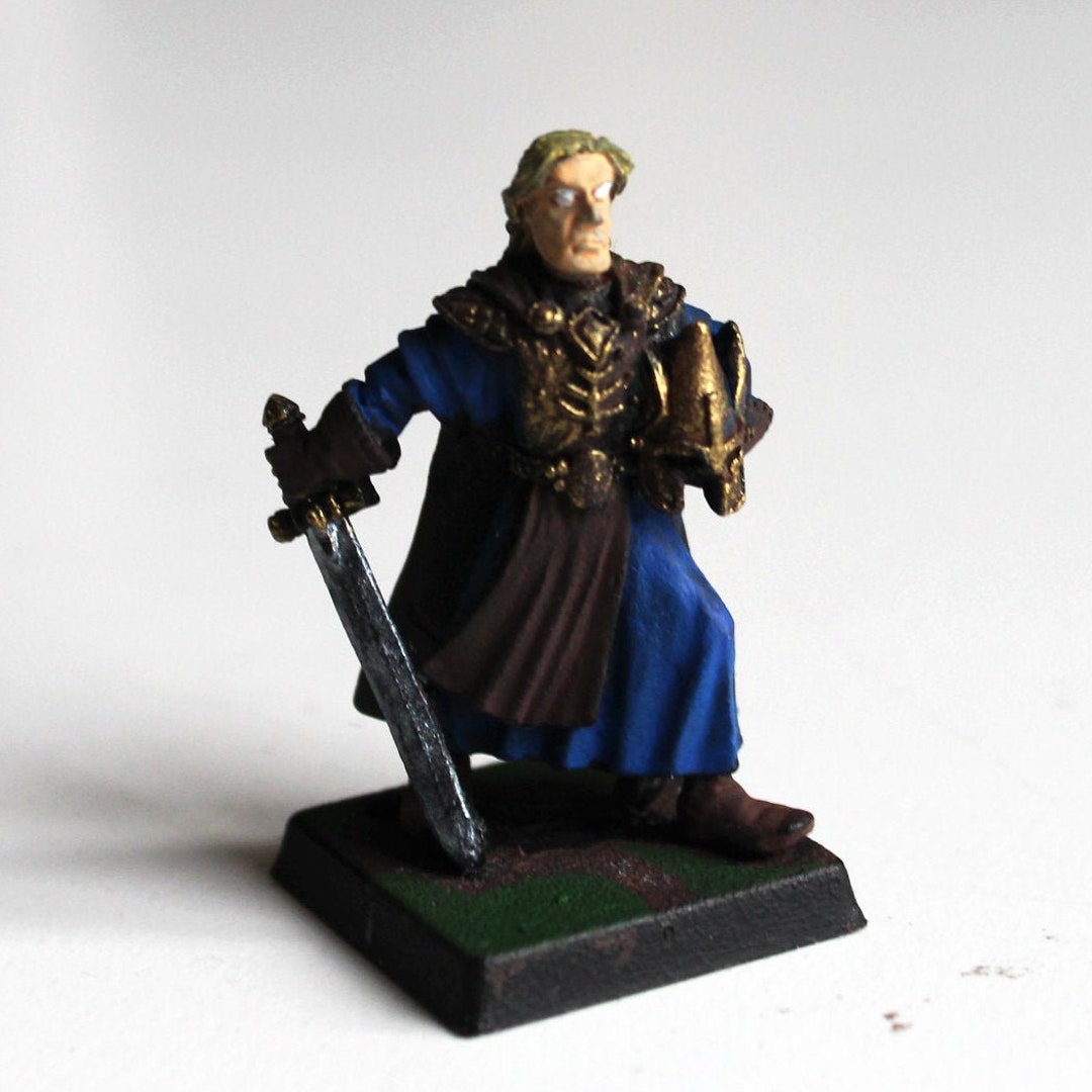 High Elf Commander Figure From the Lord of the Rings - Etsy