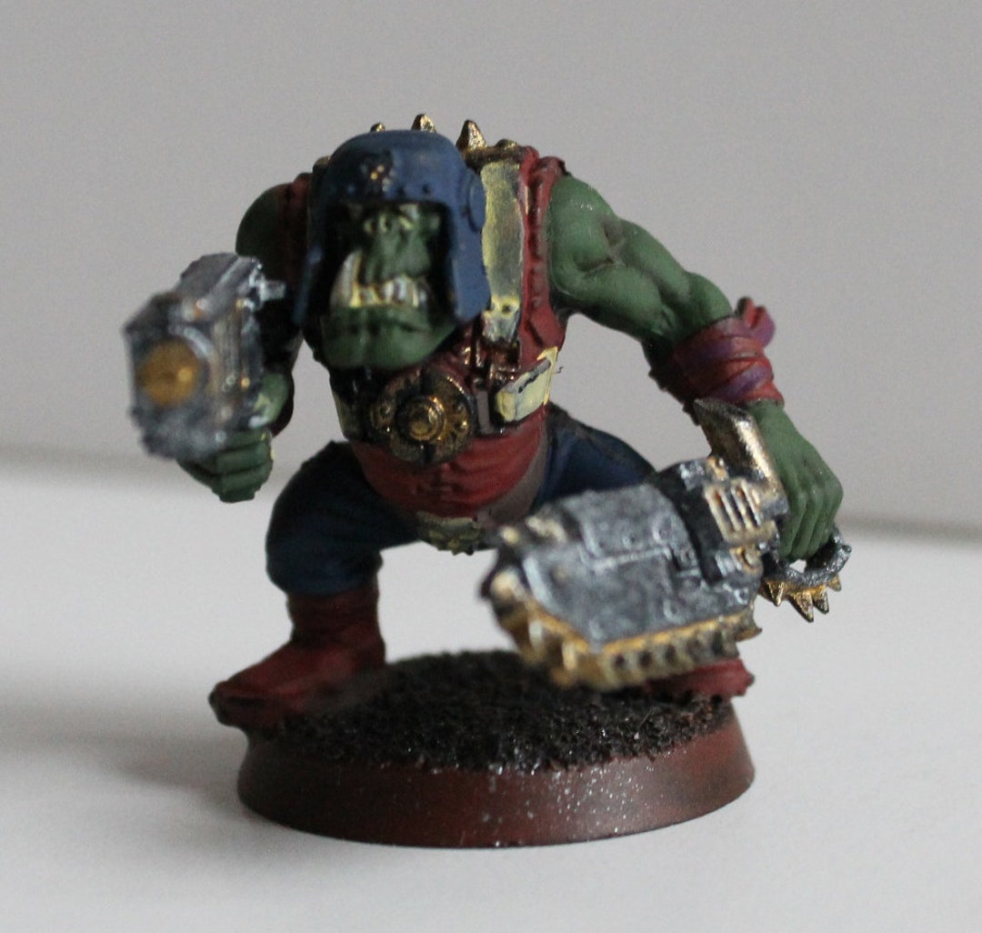 Miniature of an Ork With Flat Helmet for Warhammer 40000 - Etsy
