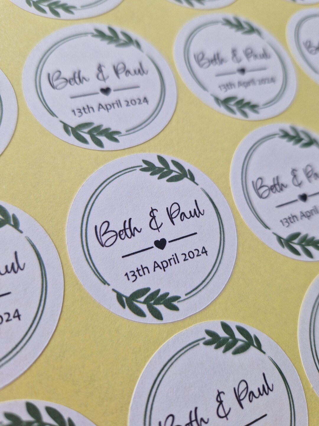 Personalised Floral Wreath Wedding Favour / Invite / Save the Date ...