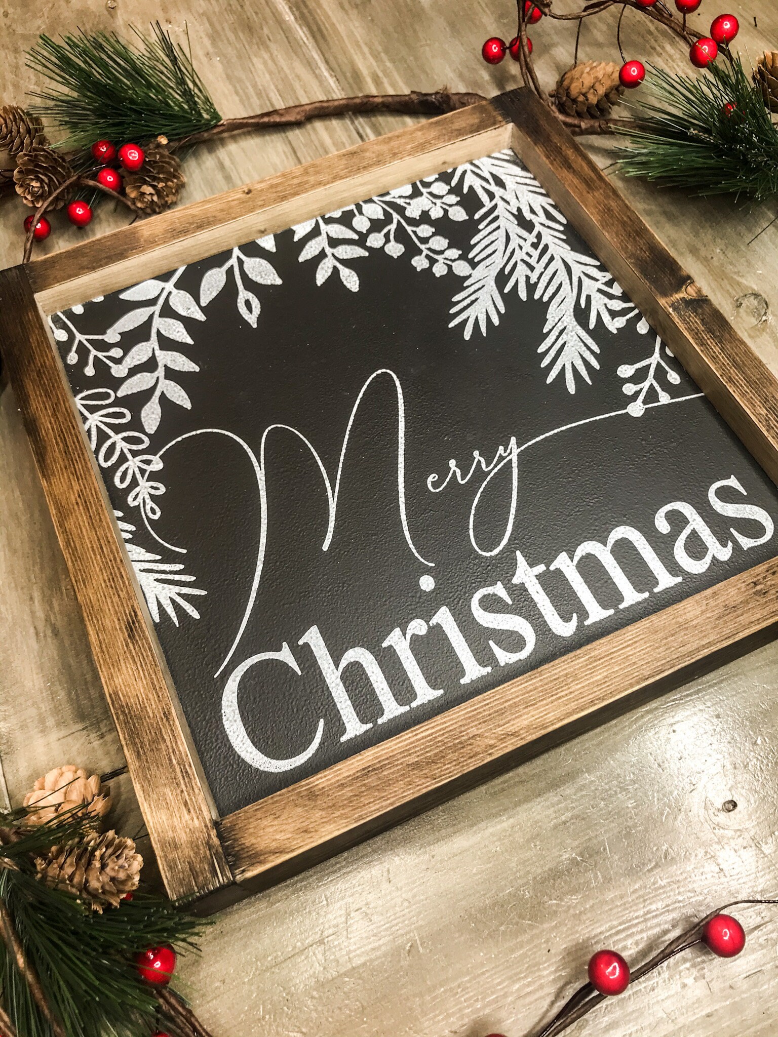 Farmhouse Merry Christmas Sign: Green & White Foliage, Rustic Decor - Etsy