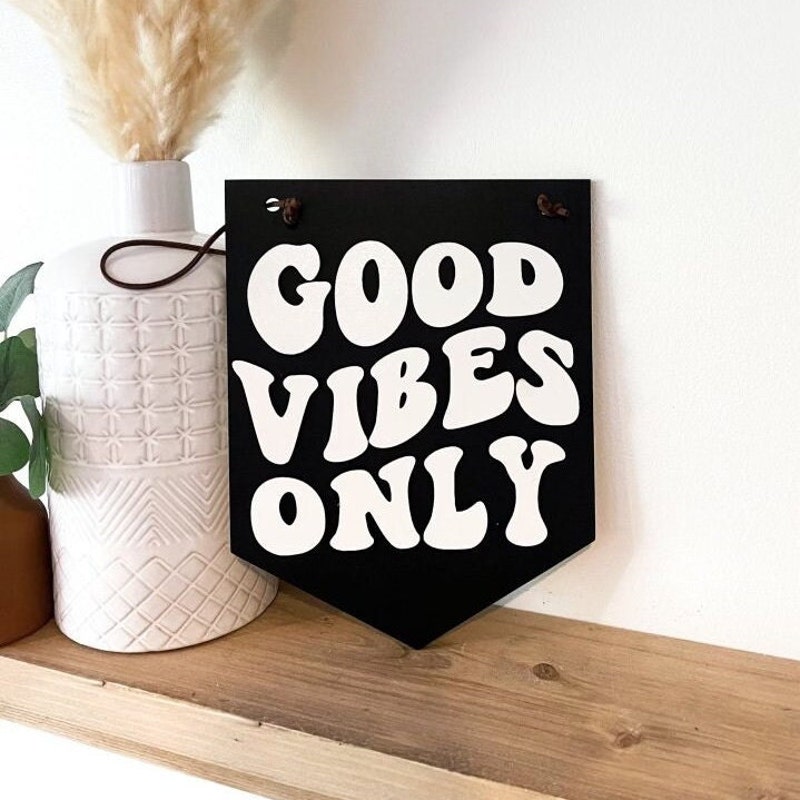Good Vibes Neon Sign - Etsy