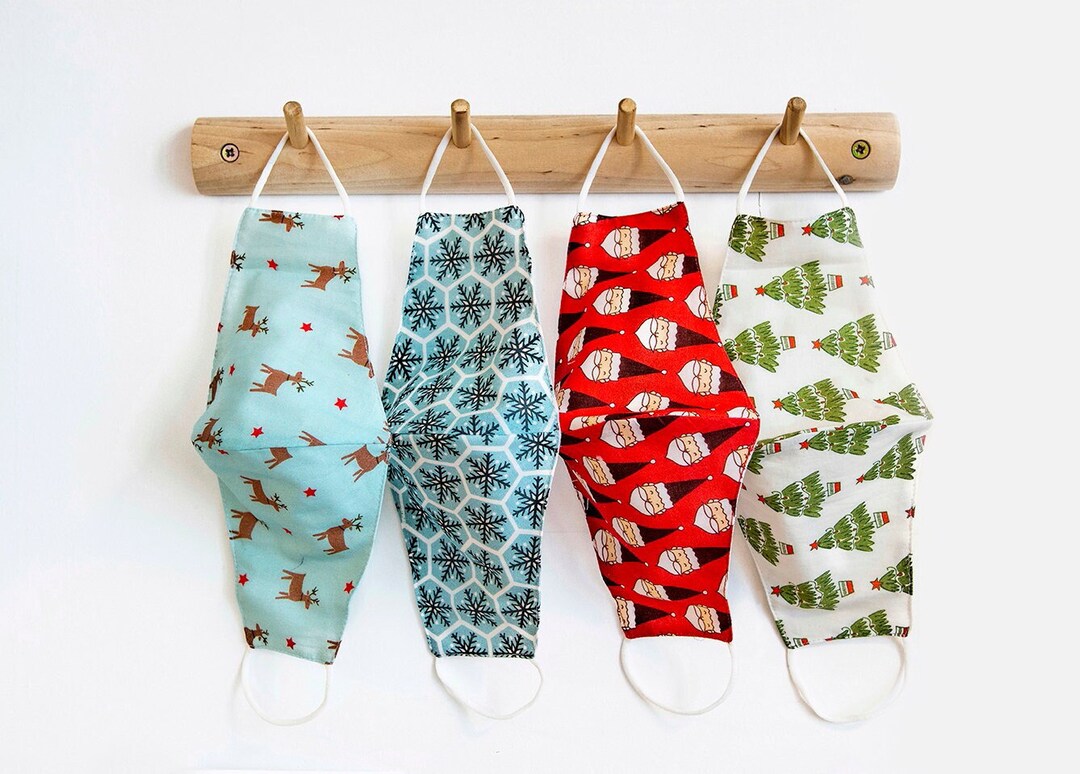 Holiday Masks in Bulk 3ply Face Masks / Santa Masks / Face Mask ...