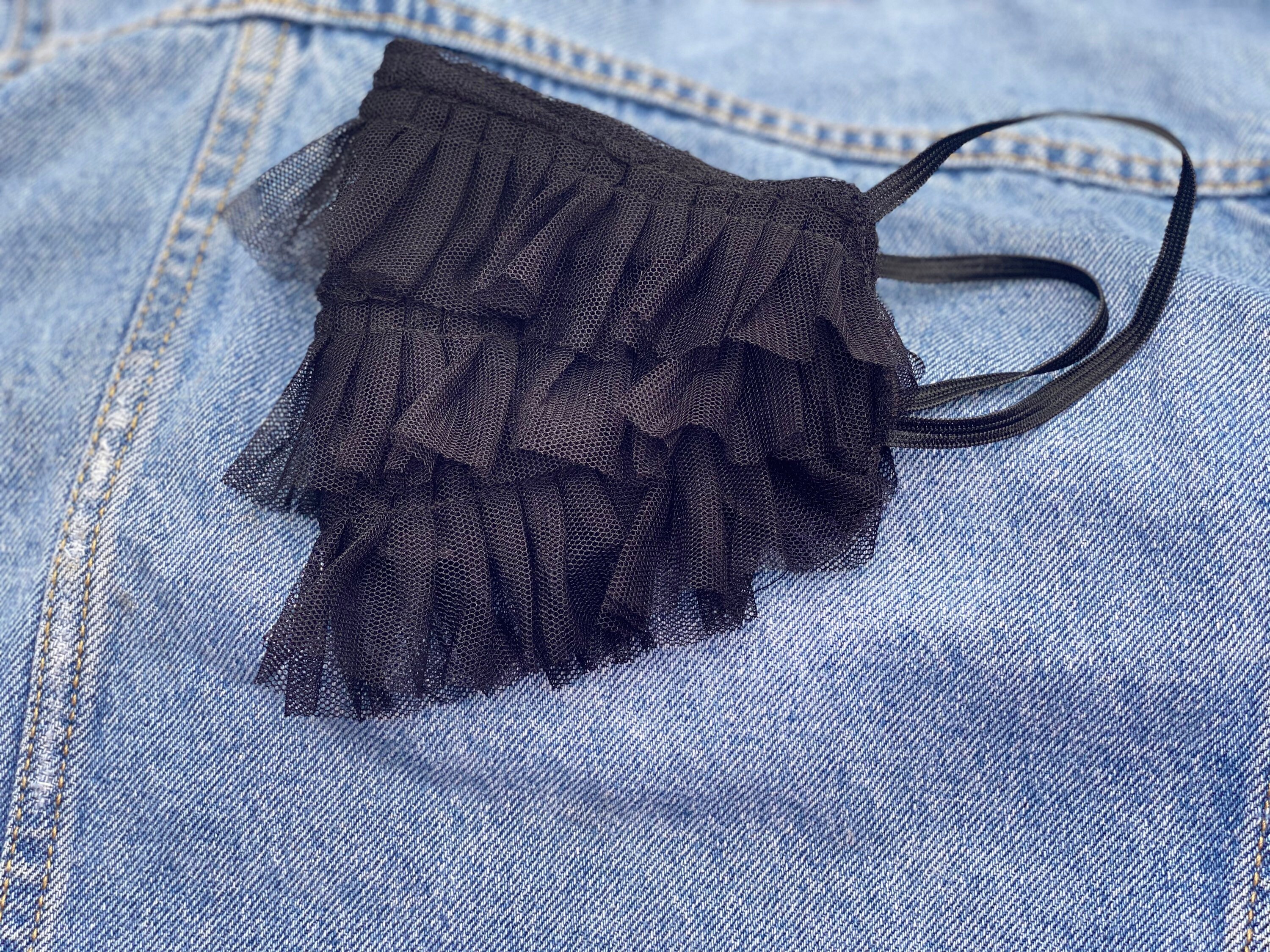 Cute Black Ruffle Face Mask Cute Stylish Black Ruffled Lined With Satin ...